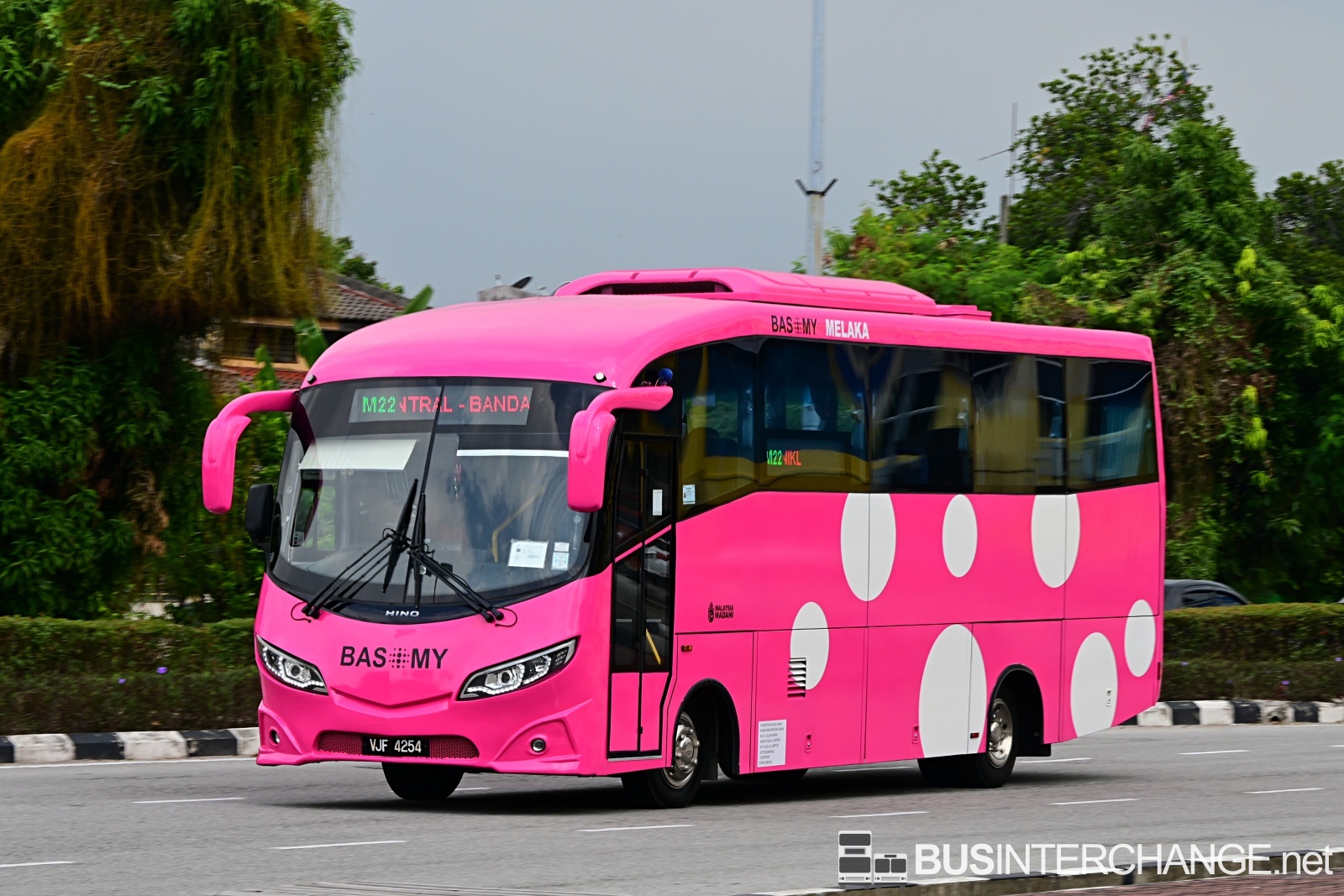 Bus M22 - BAS.MY Melaka Hino XZU720R (VJF4254) | Bus Interchange